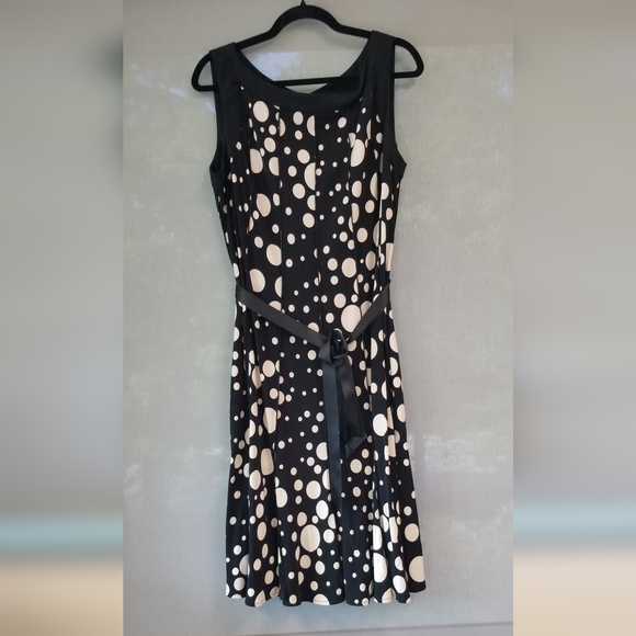 Sandra Darren | Dresses | Sandra Darren Black And White Pleated Midi ...